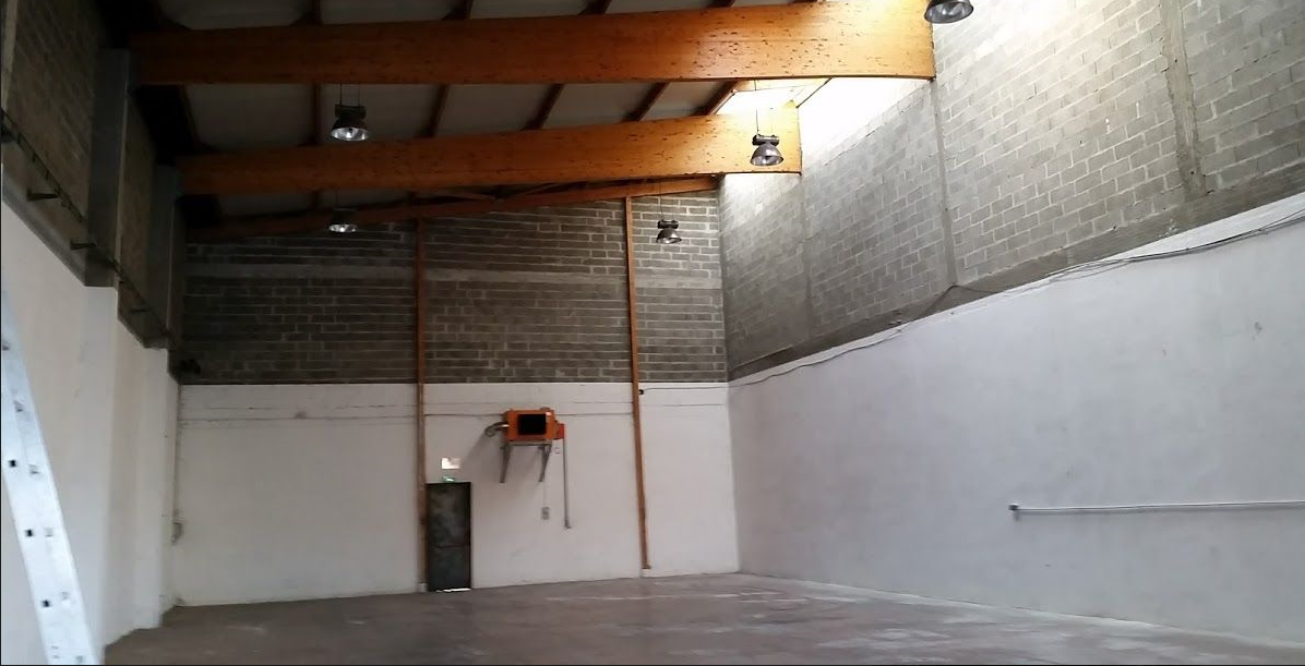 ENTREPôT BUREAUX / 300m2 - A louer - GHT IMMO